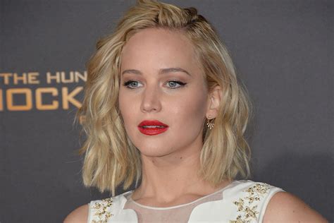 Jennifer Lawrences Hair Color Evolution Newbeauty