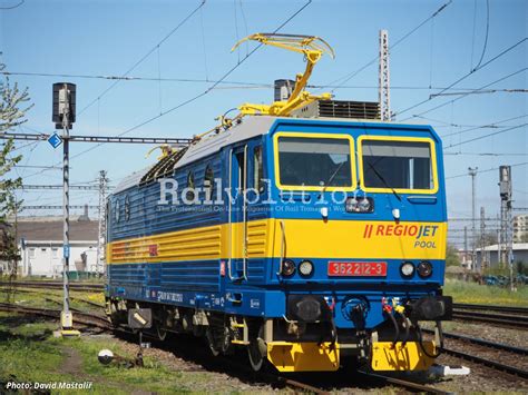 First Class 362 Locomotive For Regiojet Railvolution