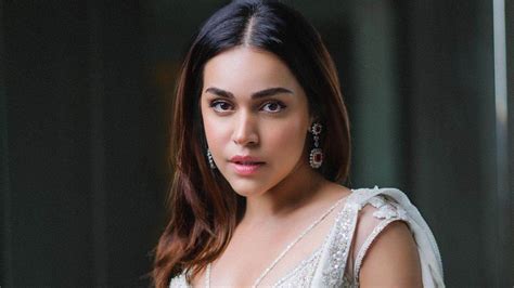 इंडस्ट्री की नई आउटसाइडर हैं Naila Grewal मामला लीगल है के बाद इस मूवी में आएंगी नजर Maamla