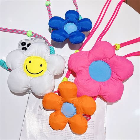 Popular Cartoon Doll Cell Phone Back Clip Plush Doll Pendant Smiley