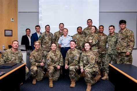 Starcom Usafa Collaborate To Inspire Next Generation At 39th Space Symposium Space Training
