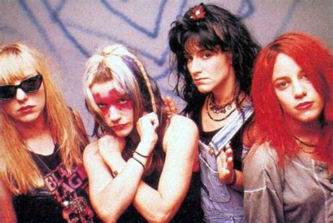 40 Best L7 Images On Pinterest Music L7 Band And Music Icon