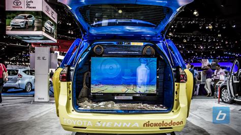 2016 Toyota Sienna Spongebob