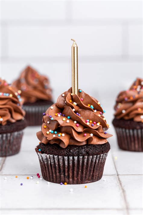 Birthday Chocolate Cupcakes With Chocolate Buttercream