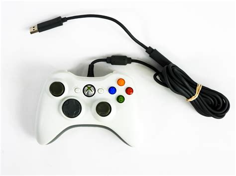 White Wired Controller Xbox 360 Retromtl
