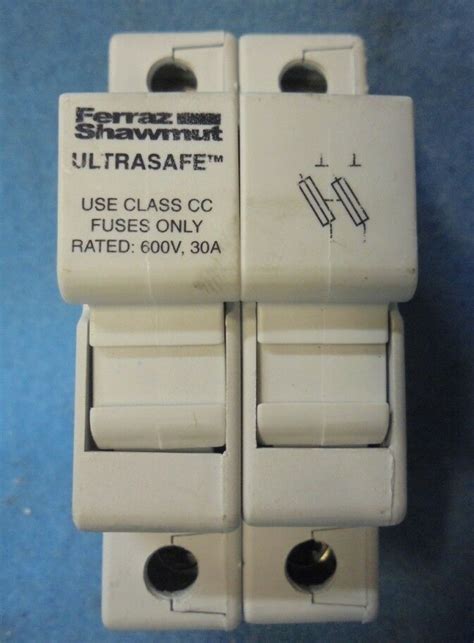 Ferraz Shawmut Circuit Breaker Uscc2 Fuse Holder 30 Amp 2 Pole 600 V