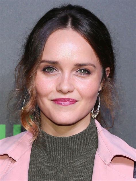 Rebecca Breeds Australian Actress Facts Net Worth And Age