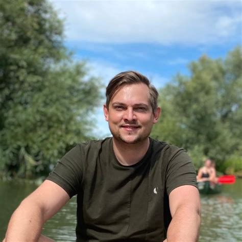 Bart De Vries Email Address And Phone Number Max Ict Bv Commercieel