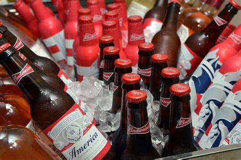 Budweiser An American Classic Acdc Beverage