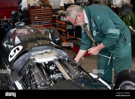 Rob Halls 1952 Brm Type 15 Mki Chassis Iv Goodwood Trophy Entrant In