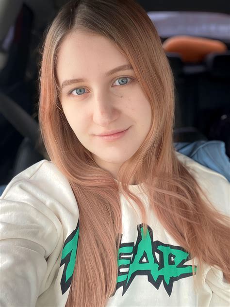 Would You Go On A Trip With Me R Sfwredheads