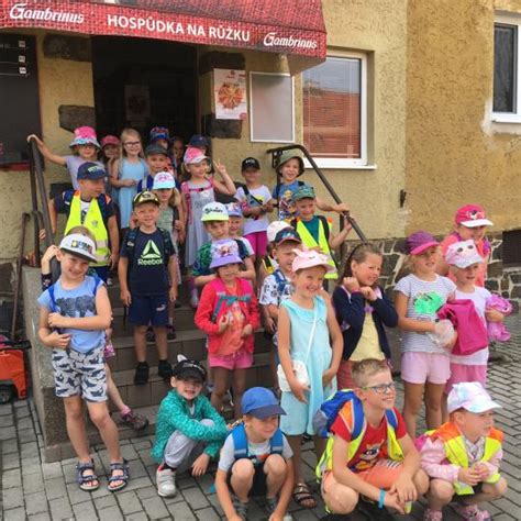 Včeličky A Berušky Na Pizze V Hospůdce Na Růžku Oficiální Stránky MŠ
