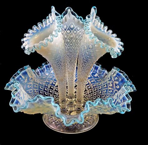 Lot Fenton Centerpiece Epergne