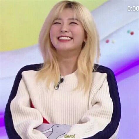 Seulgi Smile Women Fashion Style