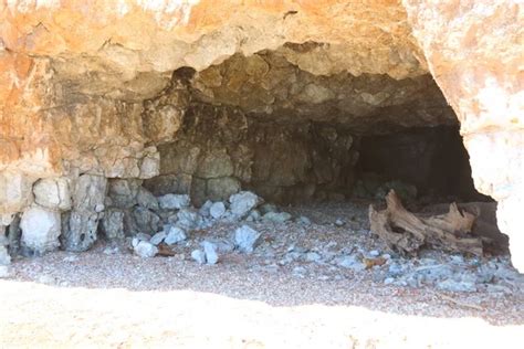 Cueva De Macpela Fotos De Stock Imágenes De Cueva De Macpela Sin Royalties Depositphotos