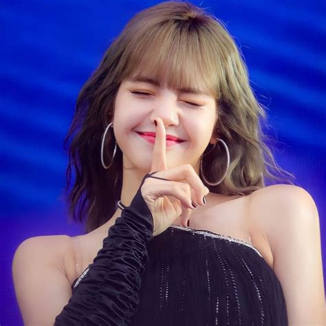 Lisa Remini Lisa Icon Share ảnh Gốc Lisa Instagram Satin