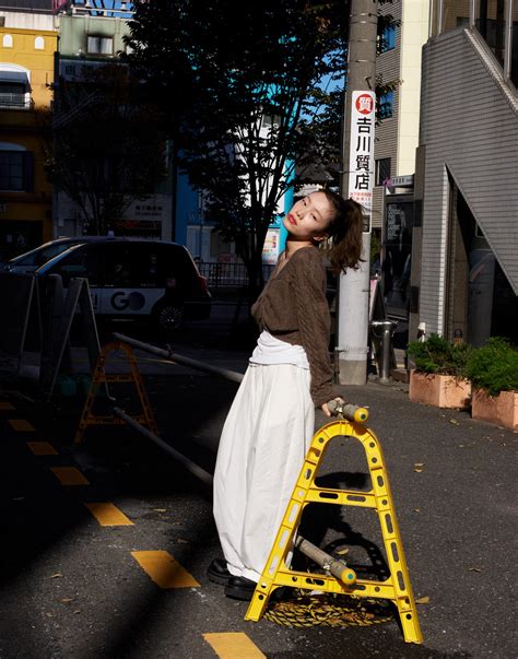 写真家・鈴木親が撮る、松浦りょうと東京。 Freshsnaps Droptokyo