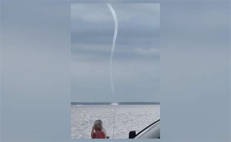 Massive Waterspout Spotted In Us Video Goes Viral Miscellaneous News