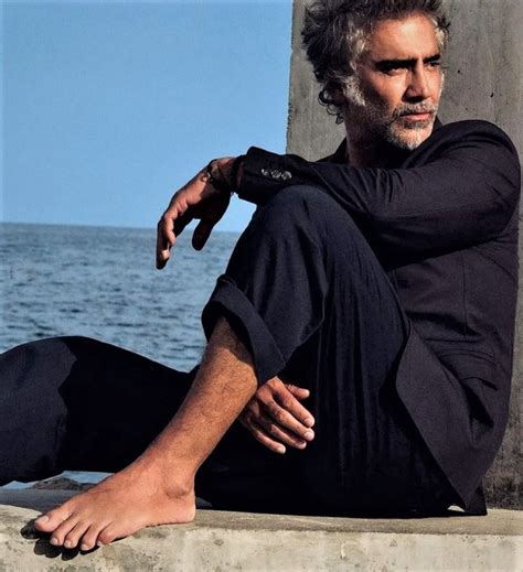 Alejandro Fernándezs Feet