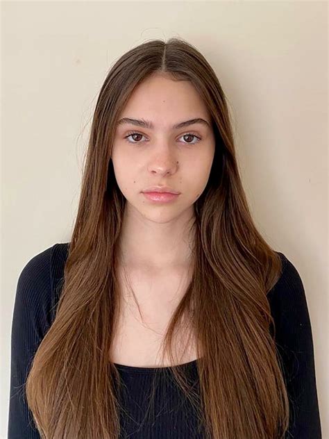 Mot Models Lola Harvey