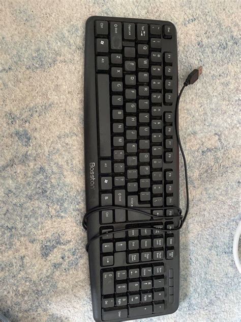 Bosston Keyboard Computers And Tech Parts And Accessories Computer Keyboard On Carousell