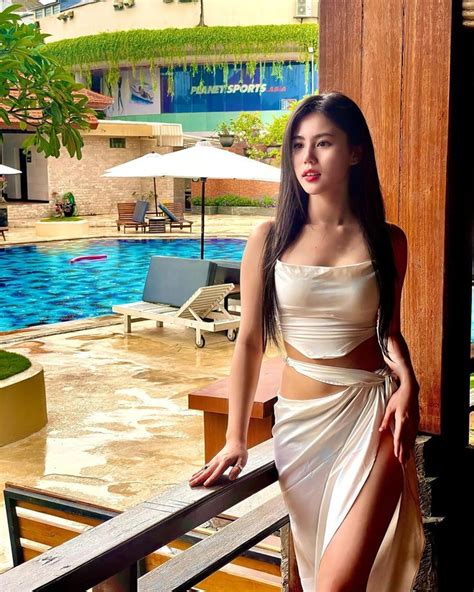 Zoe Levana Supermodel Indonesia 2022 Jajal Bermusik