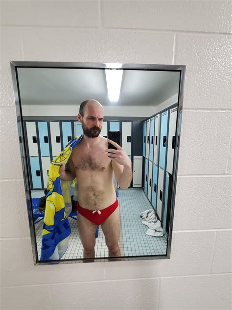 Ive Always Liked A Red Brief Rspeedos