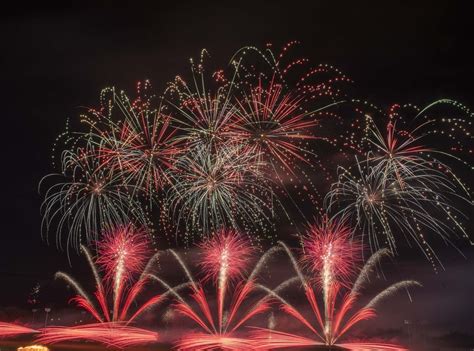 World Class Firework Displays To Light Up Wolverhamptons Skyline Next Month Rwolverhampton