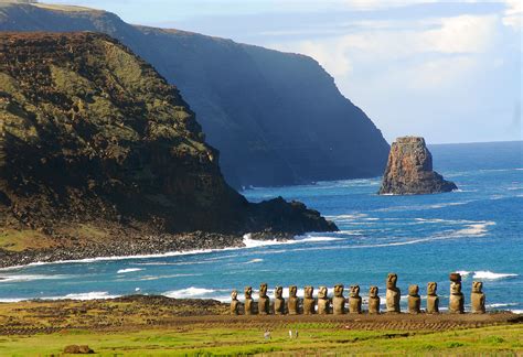 Isla De Pascua Rapa Nui Chile Travel Cool Places To Visit Easter