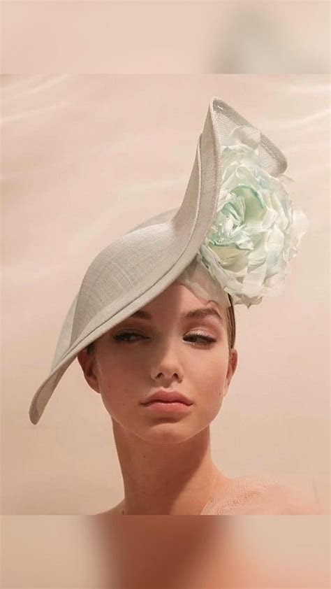 Pin By Dominiquenaim On Chapeau Philip Treacy Hats Fancy Hats
