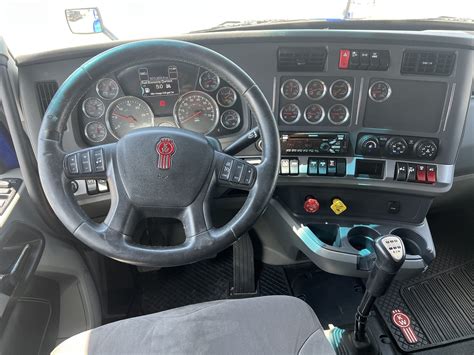 Kenworth T680 Interior