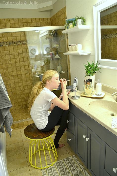 Teenage Girl Bathroom Design
