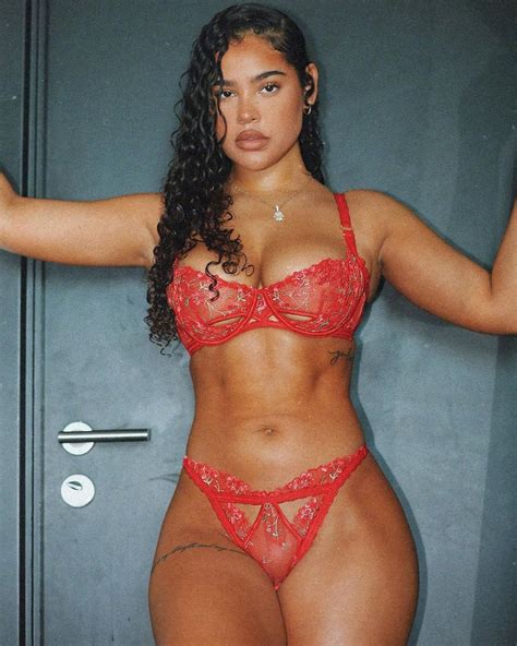 Picture Of Malaika Terry