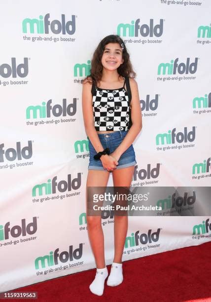 Emma Kate Loewen Feet