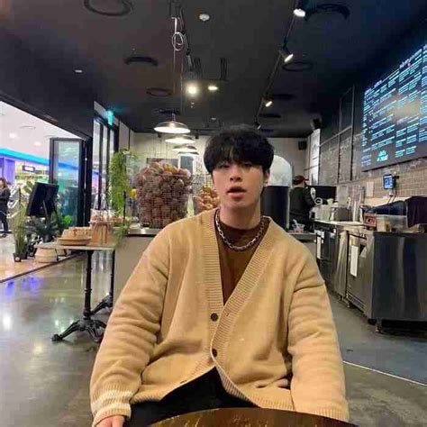 Dctom Accuse Les Fans De K Pop De Manipulation De Charts Après Quovan Ait Battu Bts Et Iu