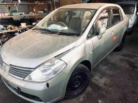 Nissan Tiida Latio 2005 Snc11 Hr15 в Артеме