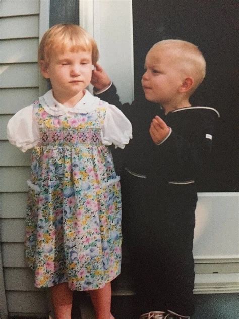 This Unique Girl Born Without Arms Can Play The Cello Eat With