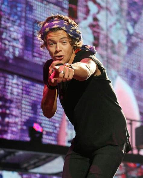 Pin By Aditi Patil On Harry Styles Harry Styles Harry Styles Pictures Harry Styles Photos