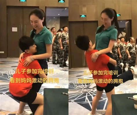 Cậu bé tuổi bế bổng mẹ khiến dân tình tranh cãi dữ dội Trai lớn tránh mẹ gái lớn tránh cha