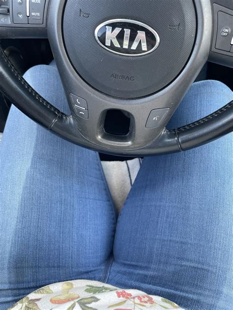 Went To The Doc For A Uti Peed My Pants In The Waiting Room Scrolller