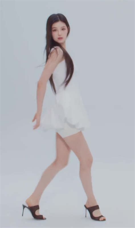 Danielle Marshs Feet