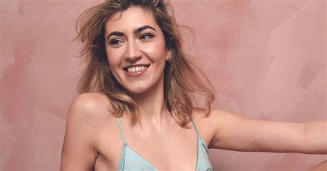 Lovemylijf ‘mijn Hals Schouders En Armen Zijn Elegant En Getoned Mede Omdat Ik Dans Flair