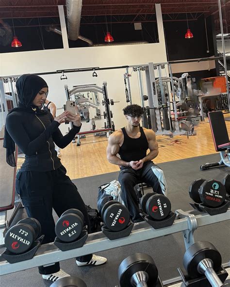 Sarah Farhat Sarah Fht • Instagram Photos And Videos