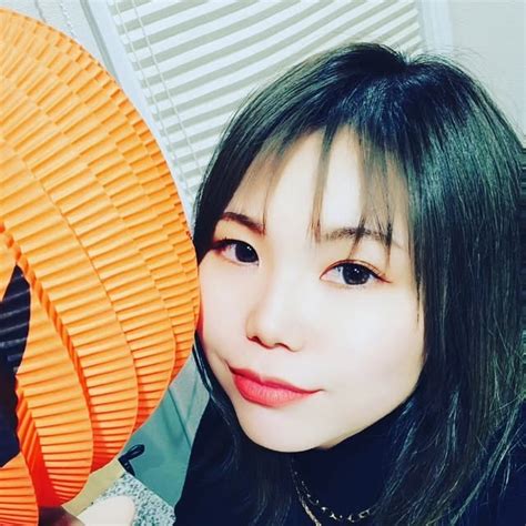 Yukari Yukari Y M Threads Say More