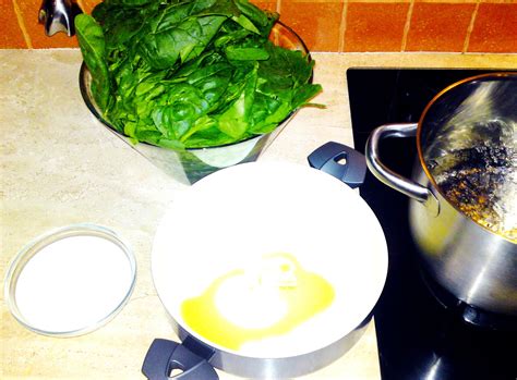 Aici Doar Gustul Conteaza Spanac Cu Ochiuri