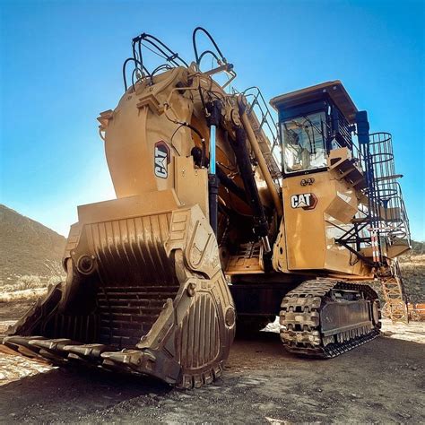 Worlds Largest Construction Equipment Manufacturer Caterpillar Sets