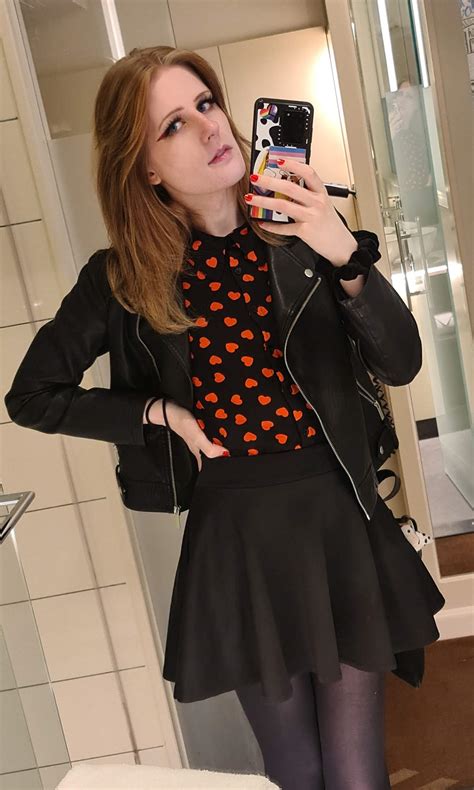 10000 Best R Transadorable Images On Pholder Just Got Engaged