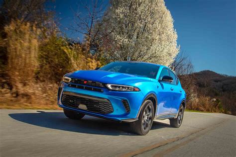 Review 2023 2024 Dodge Hornet Freshens A Muscle Car Brand In Transition