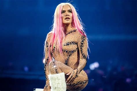 Karol G Impacta Con Cambio De Look Y Causa Debate