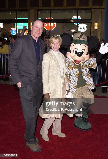 114 Michael Eisner 2001 Photos And High Res Pictures Getty Images
